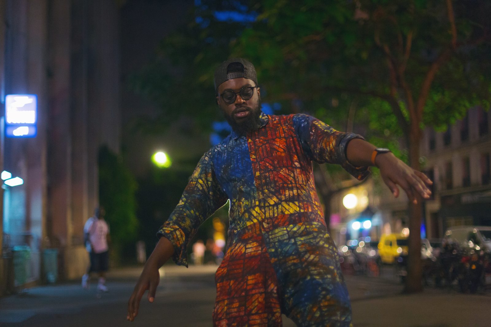Blinky Bill & friends show us how it's done in the video for "Showdown ...